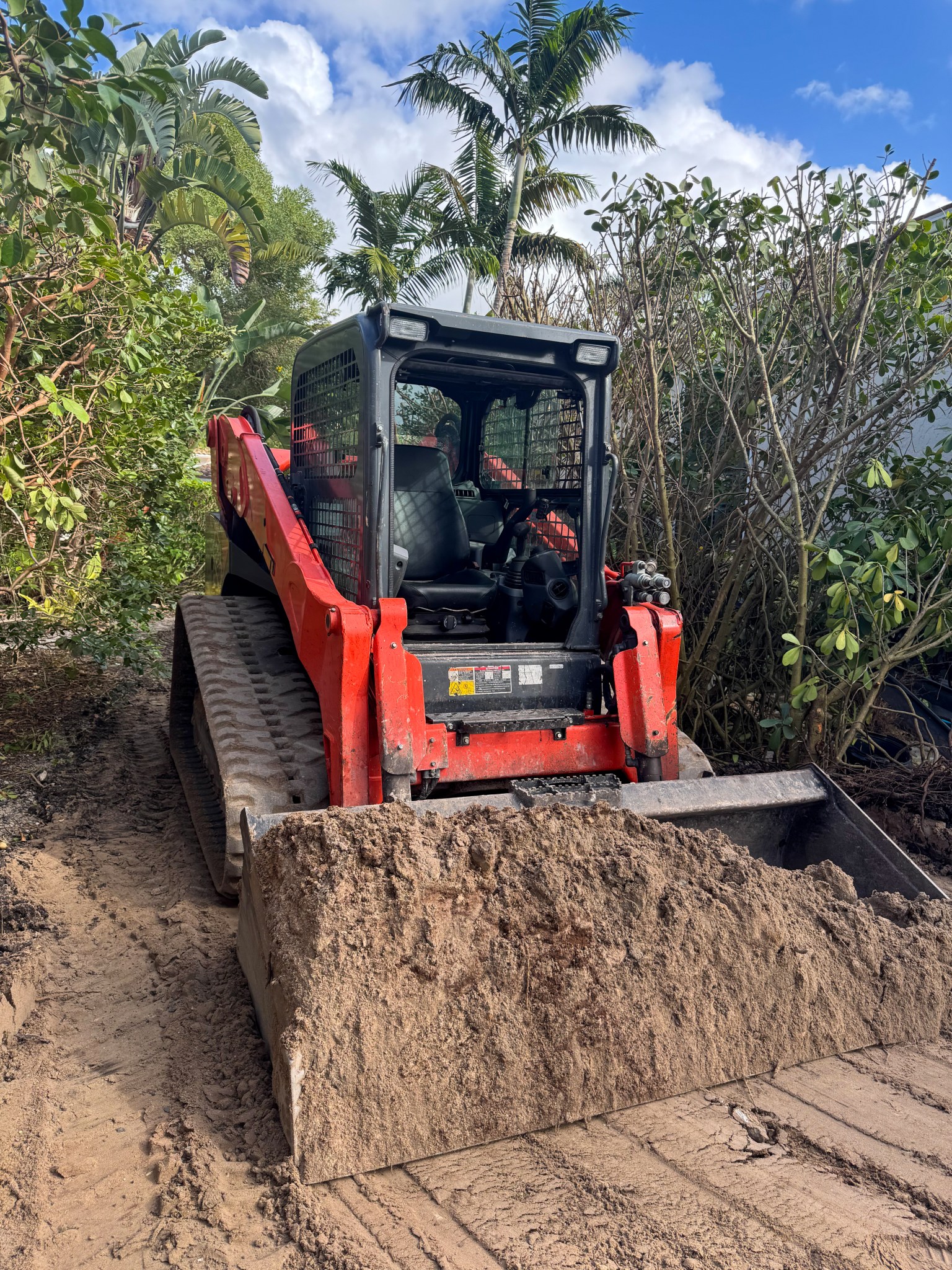 Earth Movers & Solutions – Precision Excavation for a Solid Foundation.